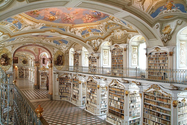 Admont Abbey: Library, viewed from the gallery | Die Welt der Habsburger